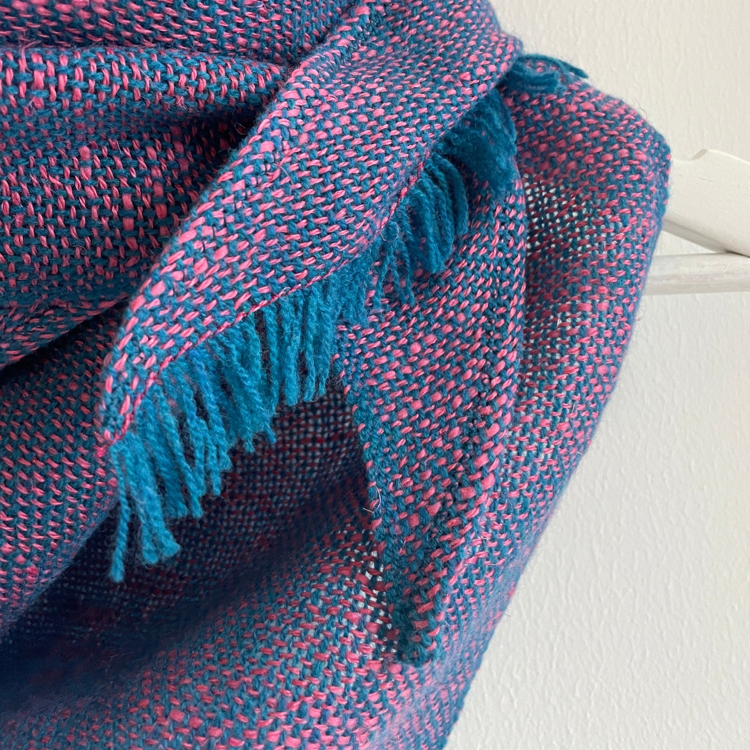 Cotton Linen Medium Triangle Scarves – Fiadh Woven